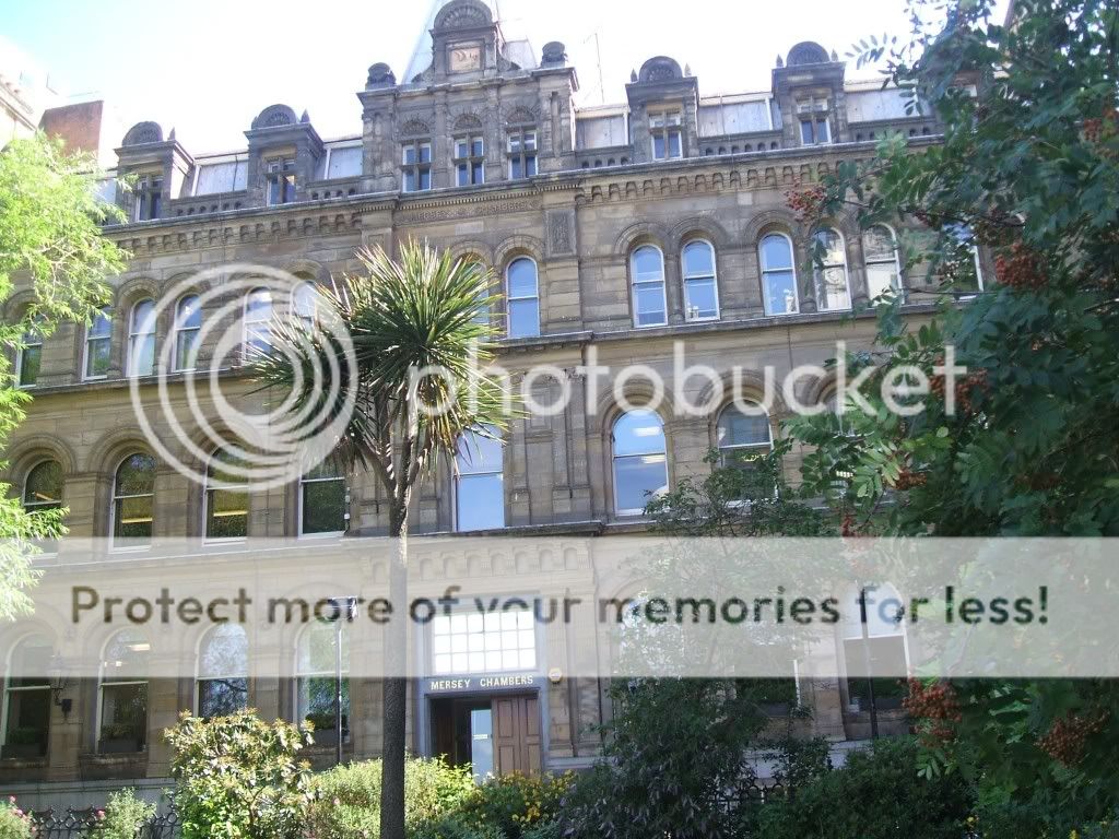 Statues in Liverpool | Page 6 | SkyscraperCity Forum