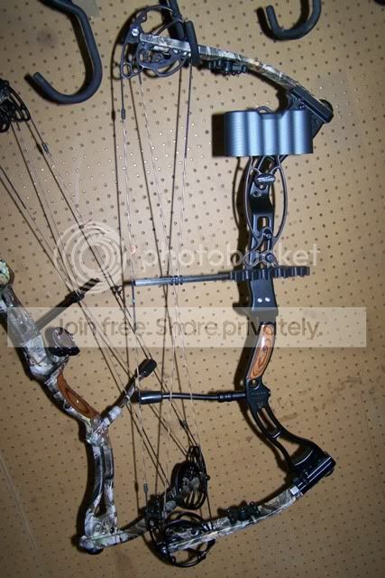 Black Tree Limb Quivers | Archery Talk Forum