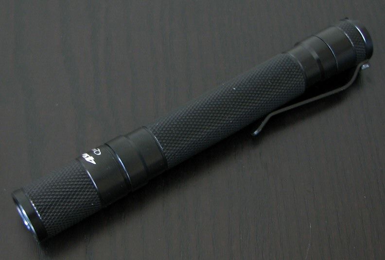 4Sevens Quark Mini AA-2 (XP-G R5) Review: RUNTIMES, BEAMSHOTS, and more ...