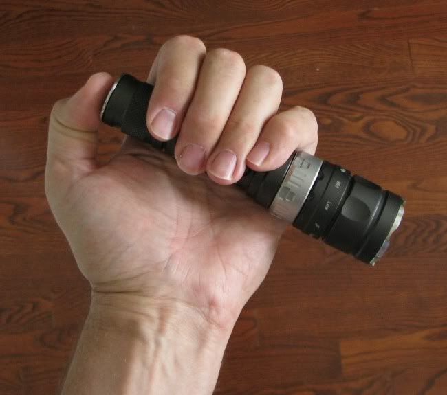 JetBeam RRT-2 Raptor (R2) Review: RUNTIMES, BEAMSHOTS, and more ...